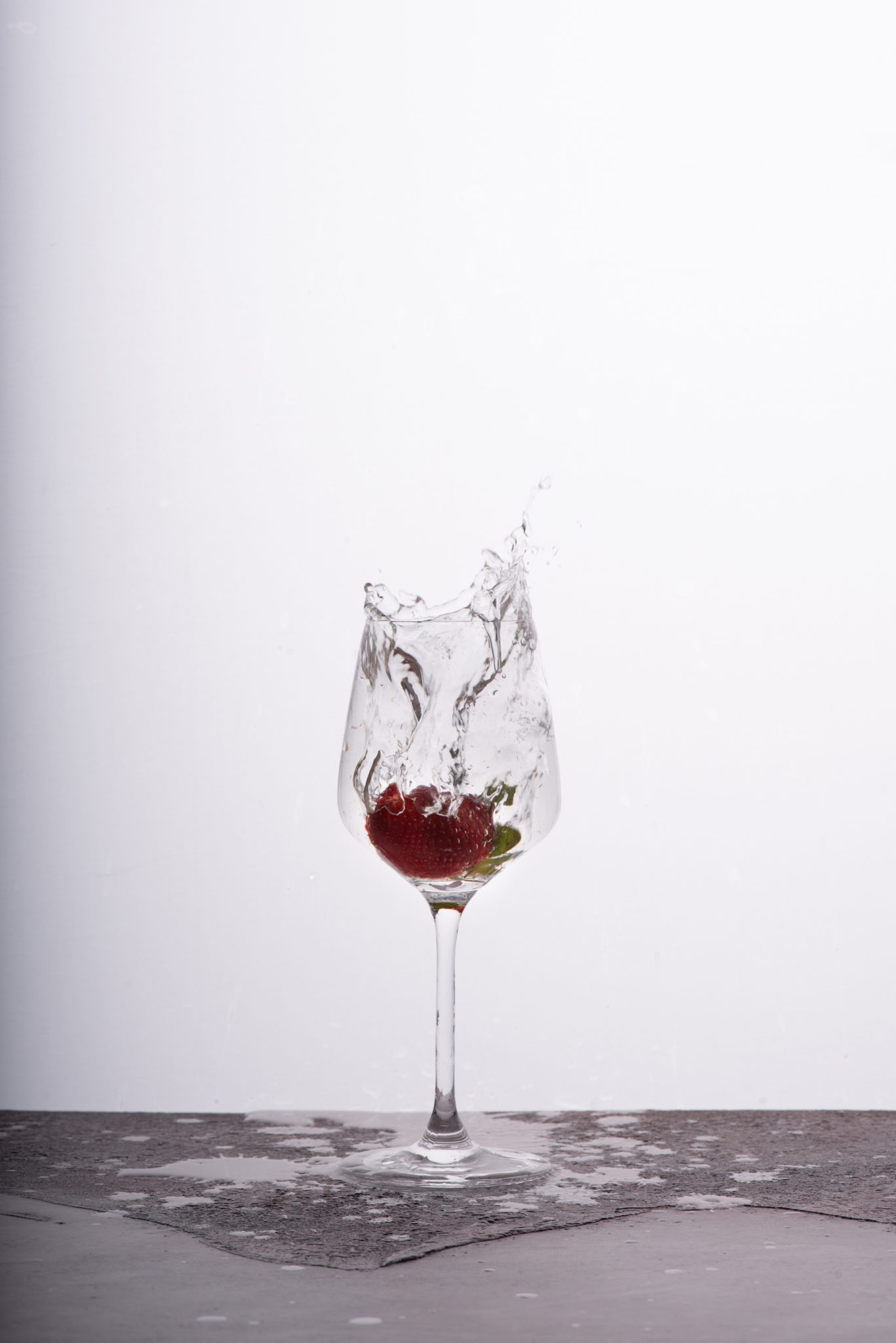 How To Shoot Splash Photography By Yourself | Regan Baroni